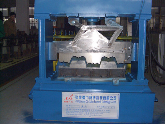 PLC Metal Deck Roll Forming Machine Cold Rolled Steel Tile Press 20 m/min