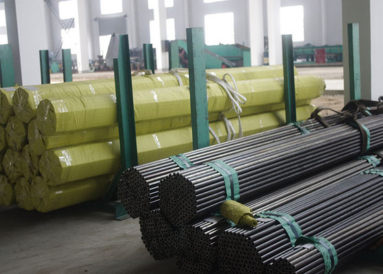 ASTM A53 / A106 seamless pipe, length 3-8m cold drawn seamless carbon steel pipe with black painting