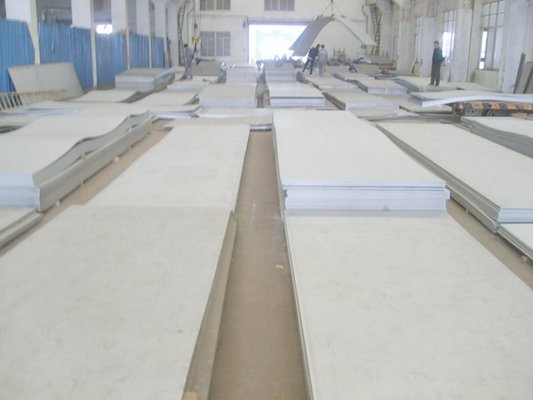 JIS Chemical Industry Hot Rolled Stainless Steel Plates From Bao Steel 4mm - 100mm Thickness