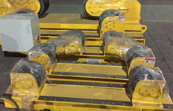 Q235 20 Ton Vessel Pipe Turning Rollers PU Wheels Adjust By Manual Screw
