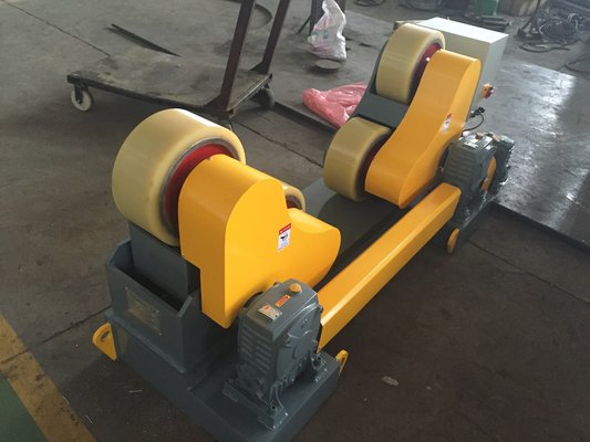 Automatic Self Aligned Tank Welding Rotator , Fit Up Welding Rotator 300*120mm