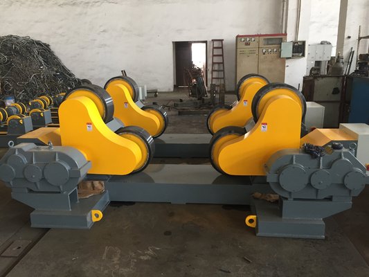Self Adjustable Pipe Rollers For Welding 0.1m / Min - 1m / Min Wheel Speed