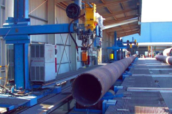 Automatic Welding Manipulator 2.75kw For Plate Heat Exchanger Moving Revolve Type