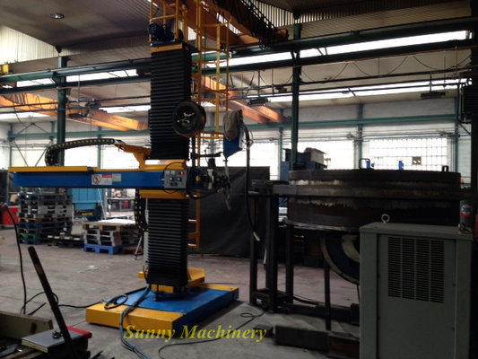 Tank Welding Manipulator , Column & Boom 5000mm Horizontal Stroke 1m/ Min