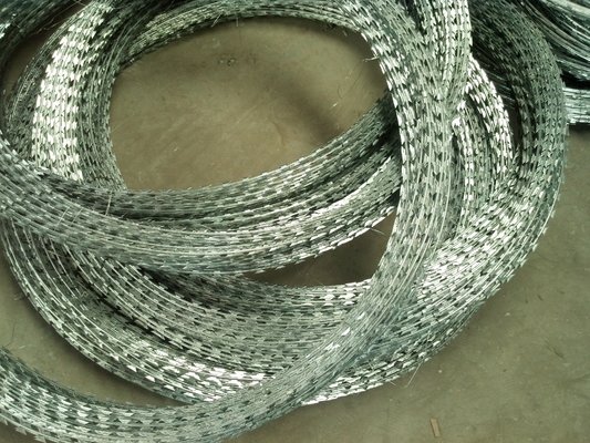 sharp razor wire high tensile strength razor barbed wire military affairs/prison use concertina razor barbed wire mesh