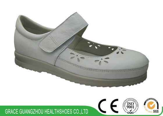 China Orthotics Friendly Therapeutic Footwear Extra Depth Shoe Medical/Mobility 9616825 supplier