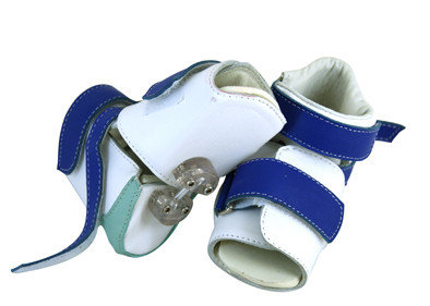 China Clubfoot Shoe For Installing Bar 4811559 supplier