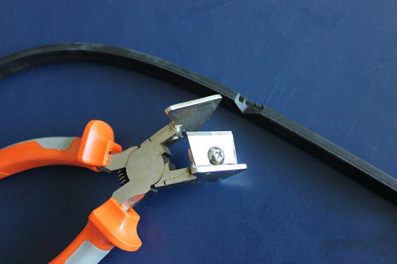 Plastic Door Window Rubber Seal V Cutter