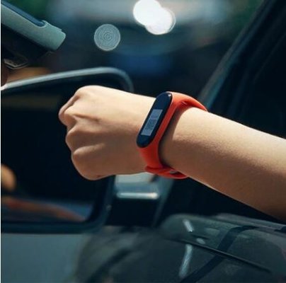 135mAh Waterproof Wireless Surveillance Cameras , Color Screen Smart Bluetooth Sports Activity Bracelet
