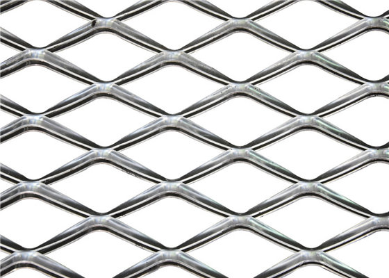 Hot Dip Galvanized Steel Sheet Expanded Metal Mesh Diamond Shape Silver Color