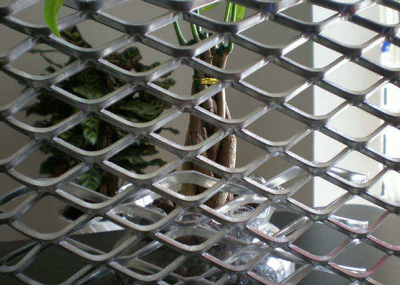 Heavy Duty Steel Diamond Flat Plate Expanded Metal Mesh Light Weight Easy Installation
