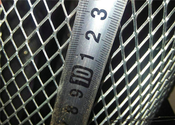 Hot Dipped Galvanized Expanded Metal Wire Mesh Plain Weave 10*20 Mm Size