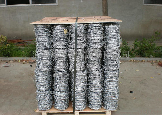 4 Strand Razor Barbed Wire , Blade Barbed Wire Q195 Material For Fence Protective