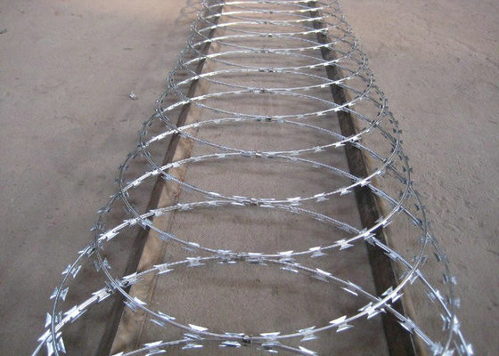 Anti Rust Razor Blade Fencing Spiral Barbed Wire Fence 450mm - 960mm Diameter