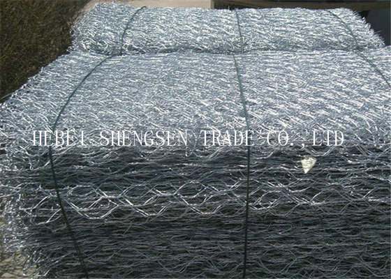 2.0 - 4.0mm Hexagonal Wire Netting Gabion Mesh Wire 2 x 1 x 1 For Protection