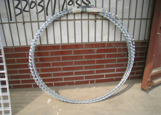 CBT Concertina Razor Barbed Wire Green Hot Dipped Galvanized Razor Wire
