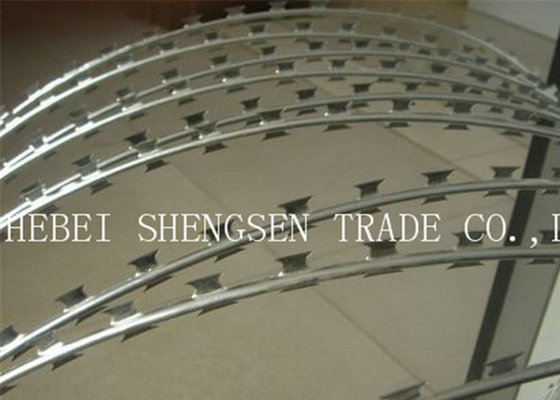 Hot Dipped Galvanized Concertina Razor Barbed Wire Cross Razor 0.45mm - 0.65mm