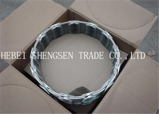 CBT-65 Type Sharp Razor Barbed Wire , Stainless Steel Concertina Razor Wire