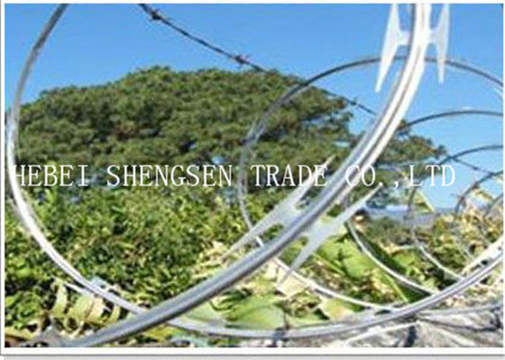 450mm CBT - 65 Razor Blade Barbed Wire Coil Diameter Concertina Galvanized