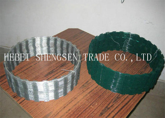 450mm CBT - 65 Razor Blade Barbed Wire Coil Diameter Concertina Galvanized