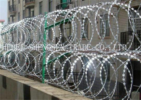 Hot Dipped Galvanized Razor Blade Barbed Wire