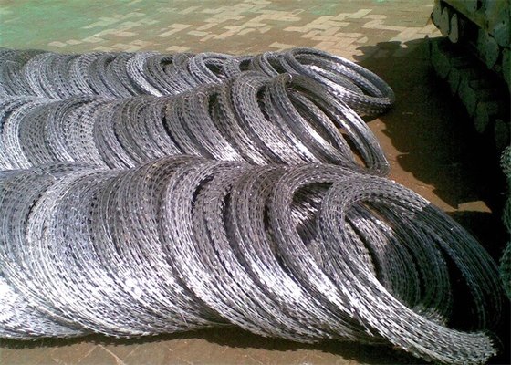 450mm Crossed Concertina Razor Barbed Wire / Razor Blade Barbed Wire