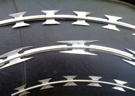 Concertina Razor Blade Barbed Wire / Security Barbed Wire 450mm Coil Diameter