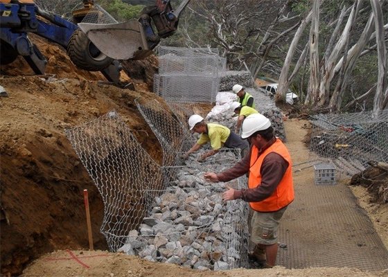 5% Al And 95% Zinc Coated Wire Gabion Boxes 2*1*1m For Fencing Wall Building