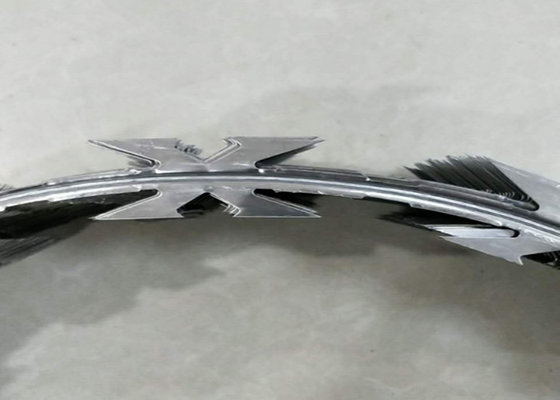 CBT-60 Hot Dipped Galvanized Razor Barbed Wire / Coil With Diameter 30cm