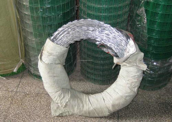 High Strength Hot Dipped Galvanized Razor Barbed Wire For Security Fencing
