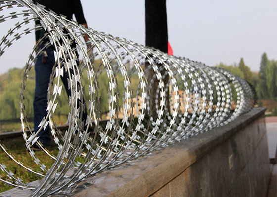 High Protection Razor Barbed Tape Wire , Blade Concertina Razor Wire