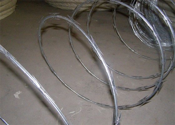 Heavy Galvanized Sharp Razor Barbed Wire For High Security Place