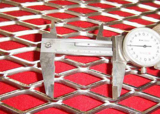 High Tensile Metal Expanded Wire Mesh Panel Galvanized 0.5-2m Width