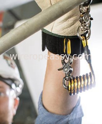 5.0mm Safety Double Color PU Coated Safety Coil Tool Lanyard With Zinc Alloy Swivel Hook