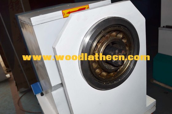 cnc wood turning lathe