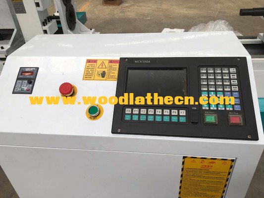 Automatic cnc wood lathe KC1530-D