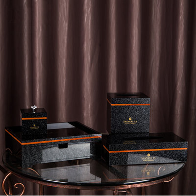 Custom endurable black with orange color acrylic square tissue box hotel supply supplier