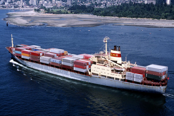 Ocean Freight shipment service , Sea Cargo Shipping form Shenzhen to Doha Qatar shipping agent