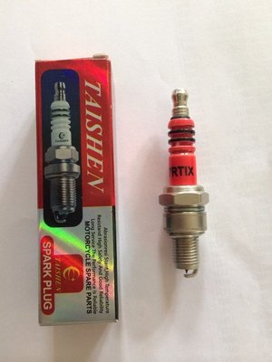factory price C7HSA motorcycle spark plugs A7TC with good quality color red yellow orange