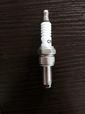 cheap price motorcycle spark plug B8TC C7E CR8E CR9E CR9EIX