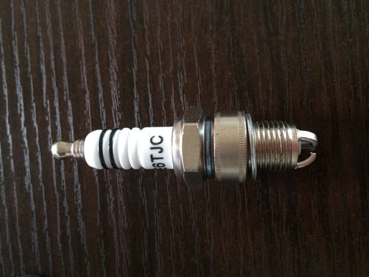 High Quality Nickel Alloy 21mm Spark Plug BP6HS E6TC For two-stroke Yamaha Suzuki Honda Kawasaki