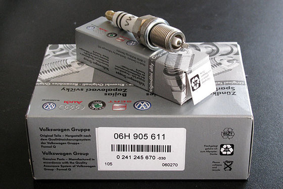 NGK PFR7S8EG (1675) 06H905601A Genuine Volkswagen Audi