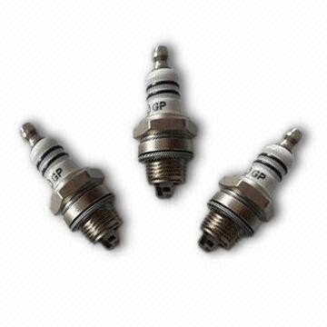 High quality two stroke gasoline Original MS381 Chainsaw Spark Plug CJ8 type L7T BM6A W20MP-U