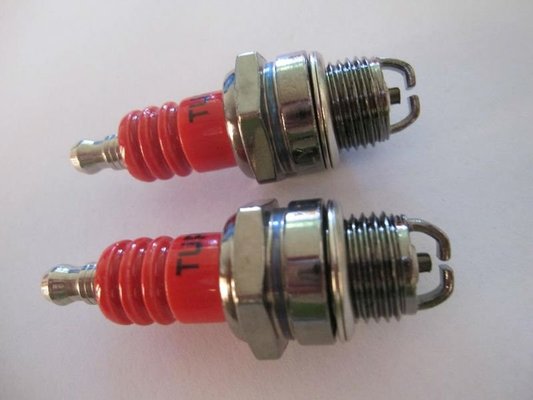 High quality two stroke gasoline Original MS381 Chainsaw Spark Plug CJ8 type L7T BM6A W20MP-U