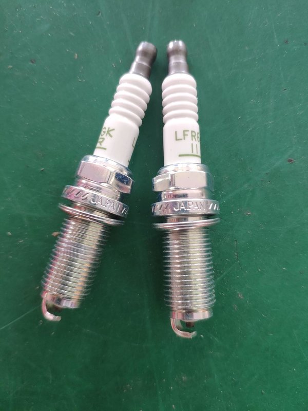 NGK (7787) LFR6C-11 V-Power copper core Spark Plug 91823 long thread