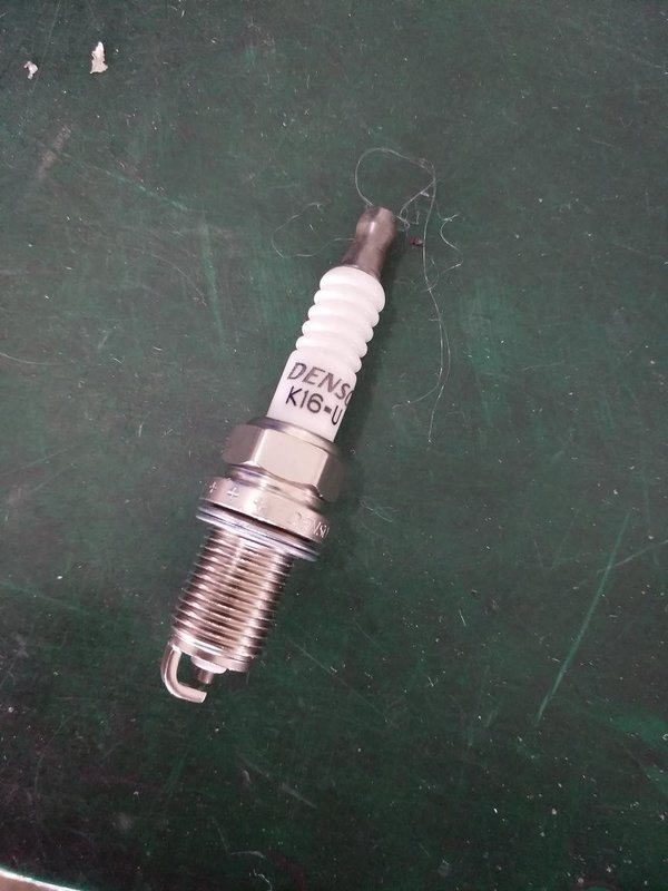 China Car Accessories 90919-Yzzad K16-U Spark Plug for TOYOTA LEXUS