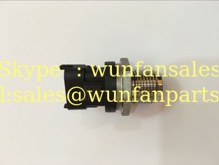 Bosch Common rail sensor 0281006425 / 0281006425-0cc / 0281006425-0B7 for D375  T375 Truck