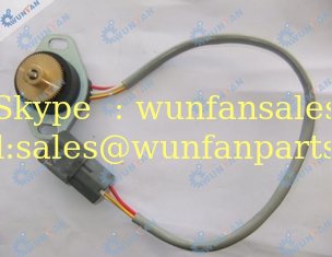 KOMATSU PC200-6 7861-92-4130 EXCAVATOR THROTTLE MOTOR FITTING SENSOR