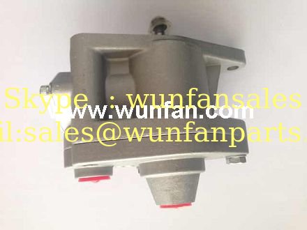 1W1695 New  Fuel Transfer Pump