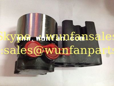 Fuel transfer pump 04297075 for Deutz TCD201304297075 , 210 fuel pump